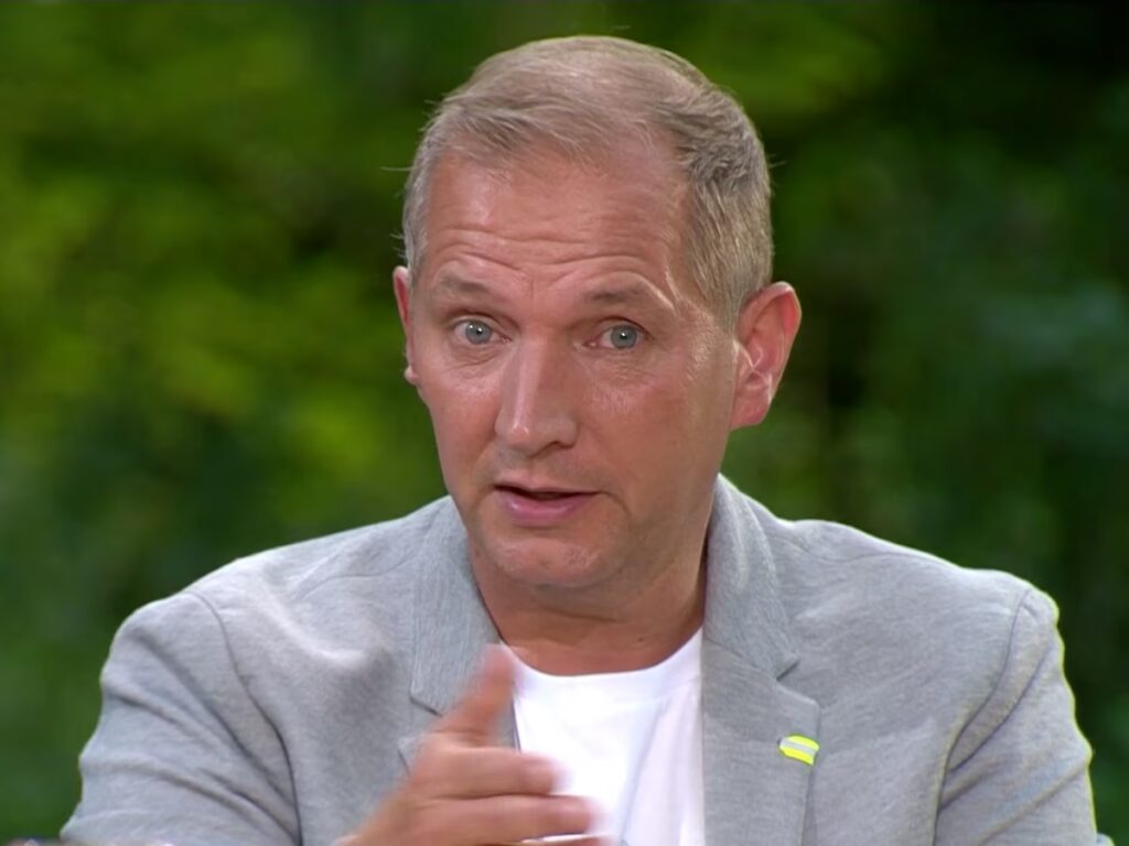 Karl Vannieuwkerke na verschrikkelijk drama in 'Vive le Vélo': "In zijn ...